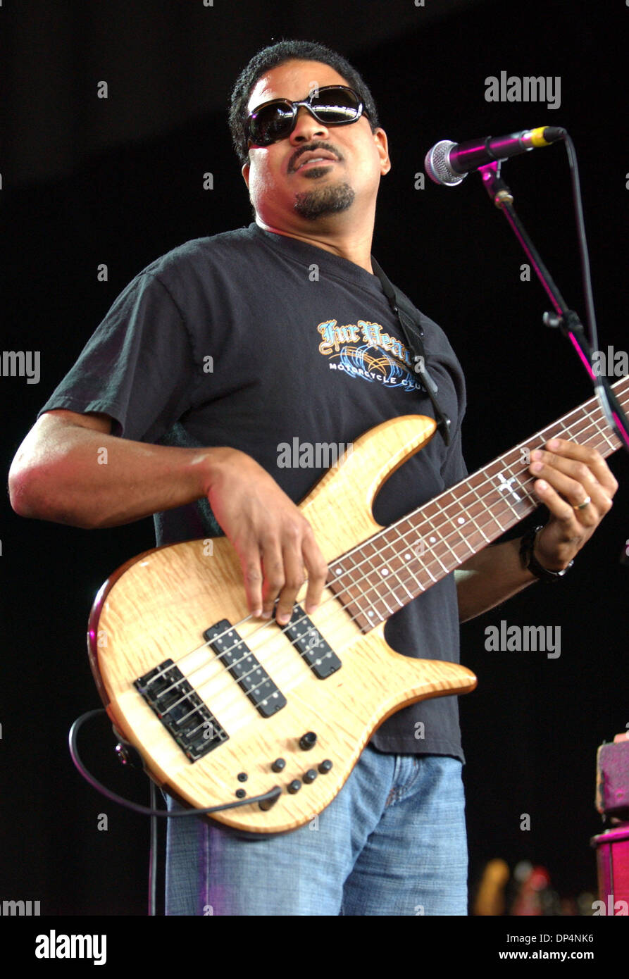 Aug 19, 2006; Raleigh, NC, USA; Bass Guitarist OTEIL BURBRIDGE of the ...