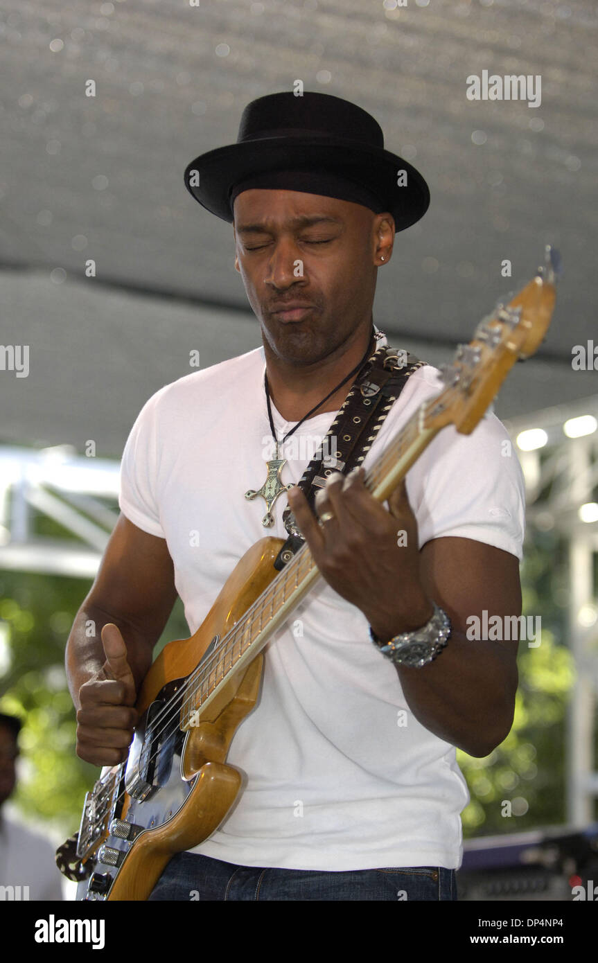 Aug 19, 2006; San Jose, CA, USA; Bassist MARCUS MILLER performing live ...