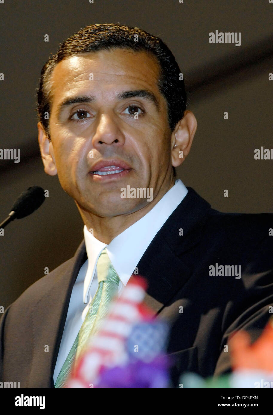 Los angeles mayor antonio hi-res stock photography and images - Alamy