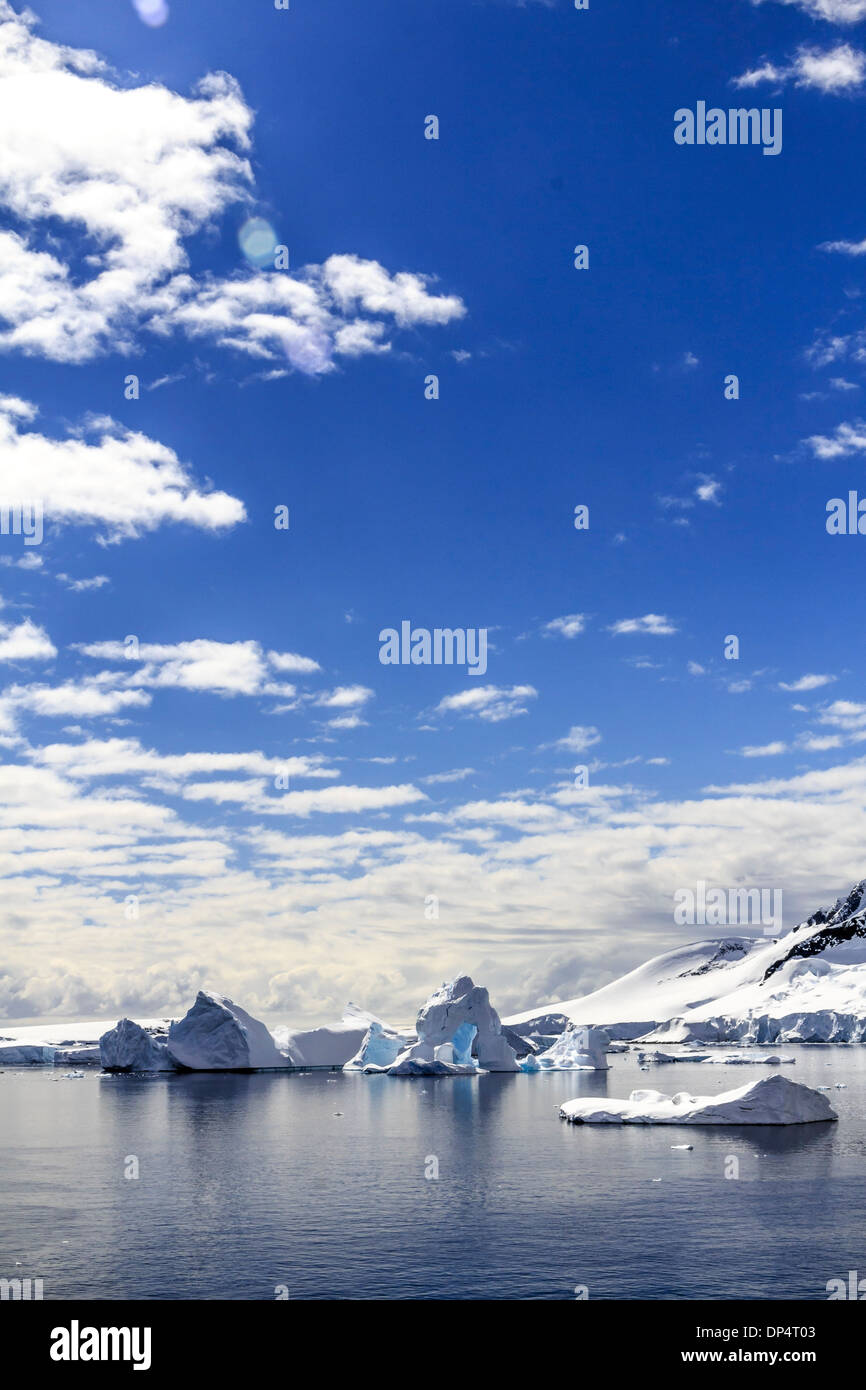Antarctic geography hi-res stock photography and images - Alamy