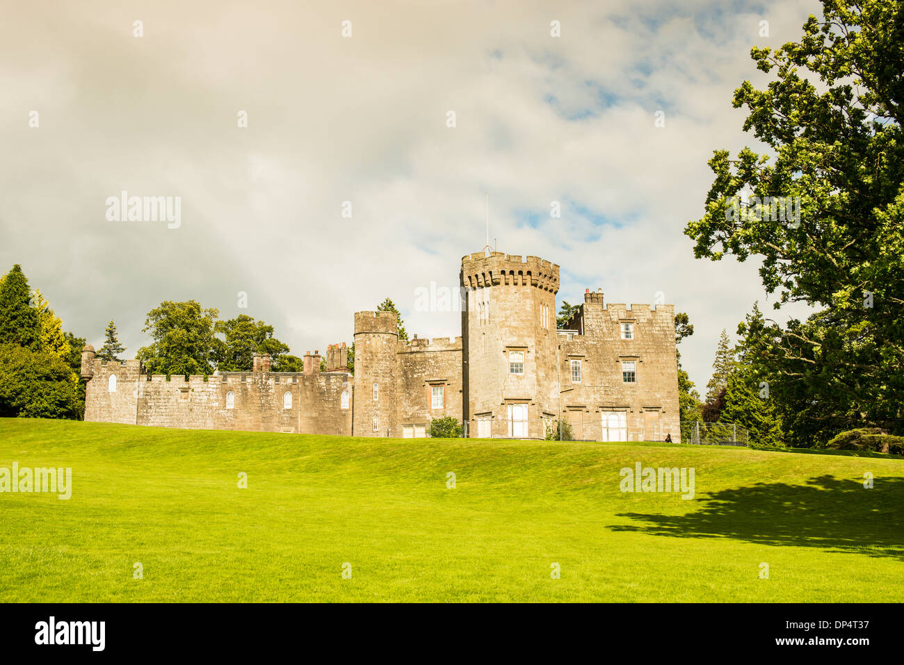 Balloch castle hi-res stock photography and images - Alamy