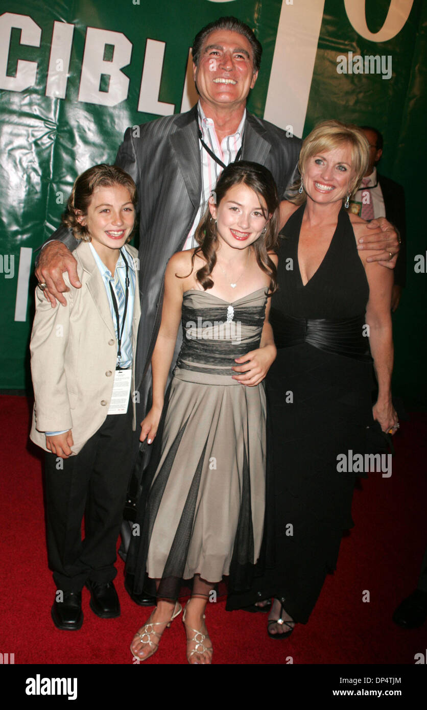 Aug 23, 2006; New York, NY, USA; VINCE PAPALE and FAMILY at the ...