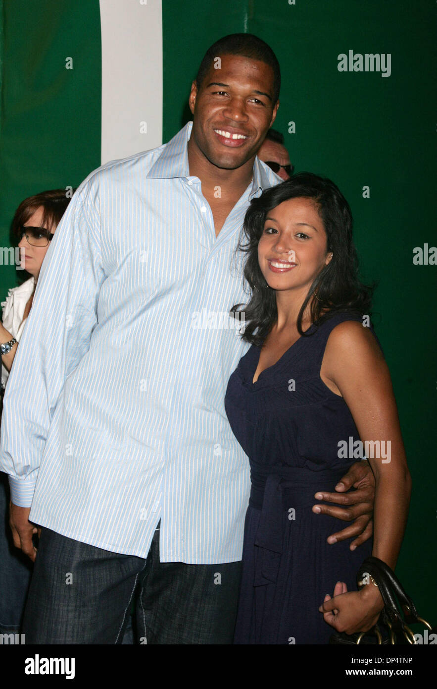 Aug 23, 2006; New York, NY, USA; Football player MICHAEL STRAHAN and ...