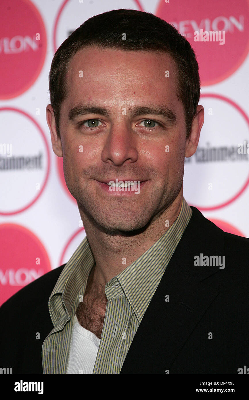 Sutcliffe press hi-res stock photography and images - Alamy