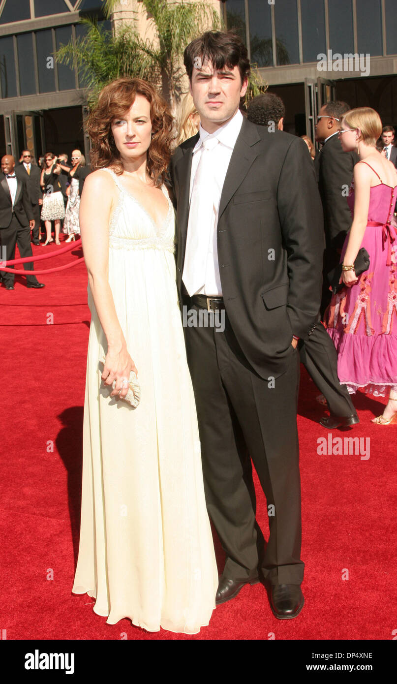 Actor ron livingston hi-res stock photography and images - Alamy