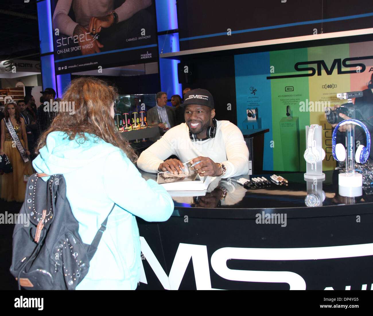 Las Vegas, Nevada, USA. 7th Jan, 2014. Rapper 50 Cents signs attends an ...