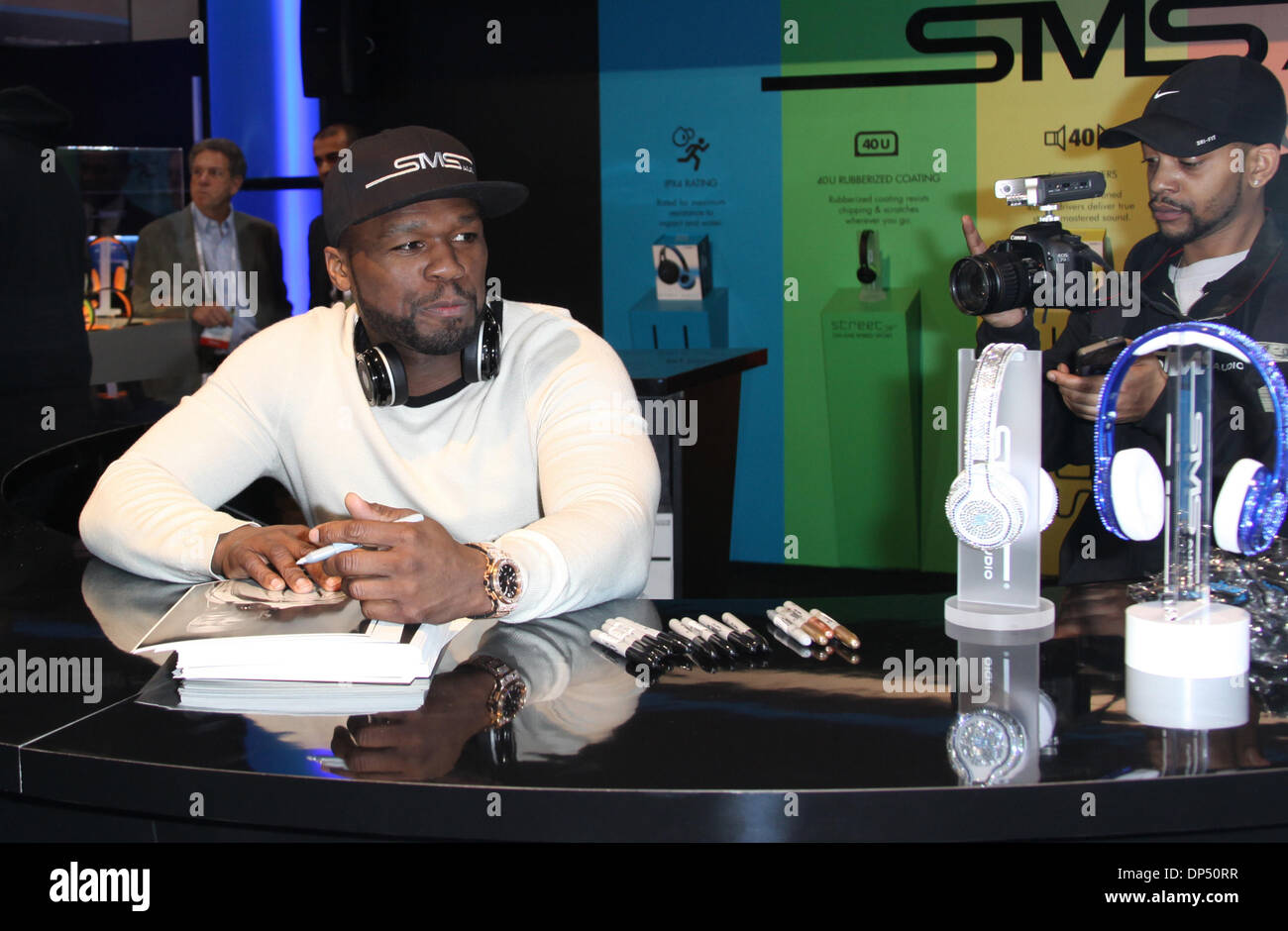 Las Vegas, Nevada, USA. 7th Jan, 2014. Rapper 50 Cents signs attends an ...