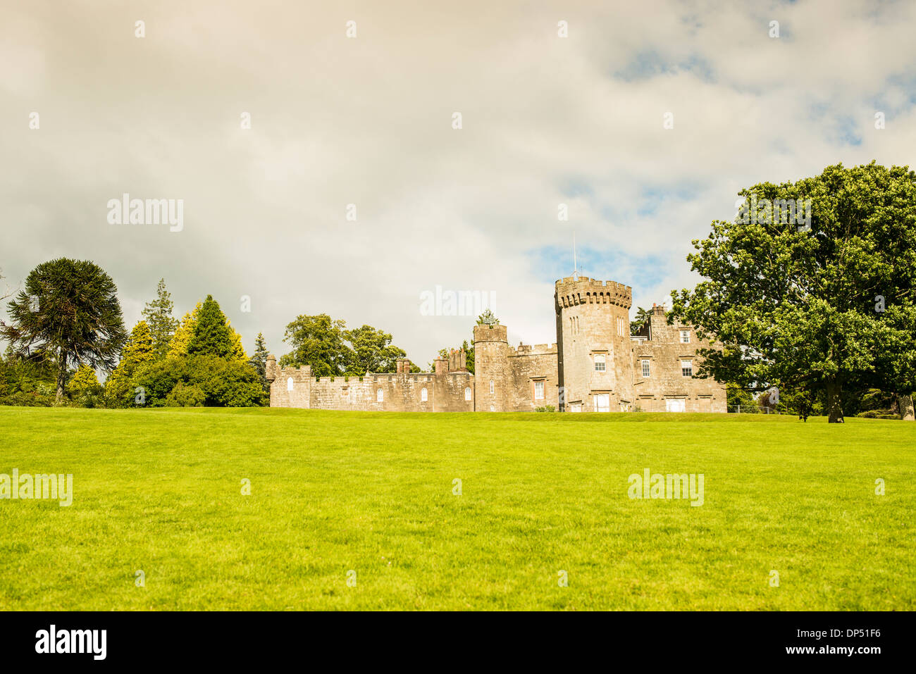 Balloch castle hi-res stock photography and images - Alamy