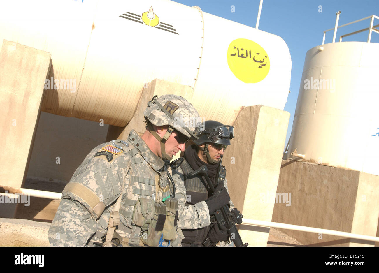 American soldiers from 1st battalion hi-res stock photography and ...
