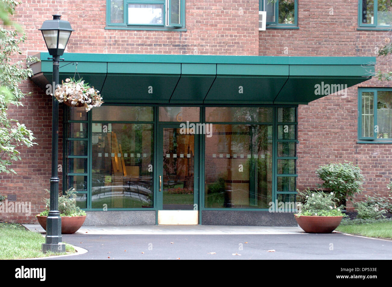 Peter cooper building hi-res stock photography and images - Alamy