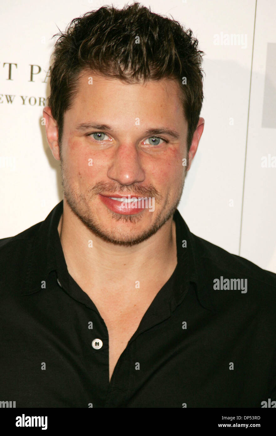Aug 30, 2006; New York, NY, USA; Singer NICK LACHEY at the arrivals for ...