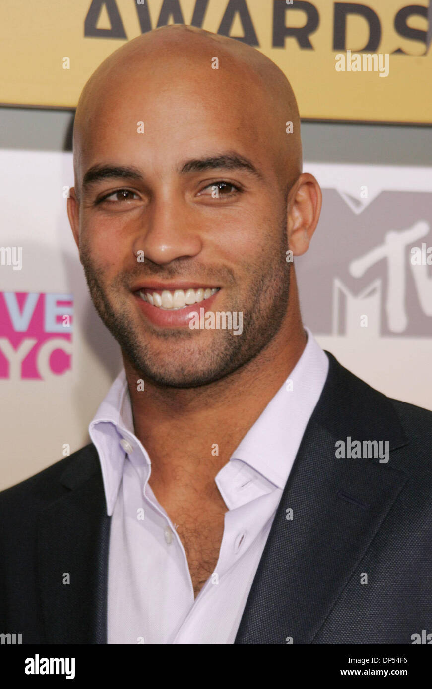 James blake music photo hi-res stock photography and images - Alamy