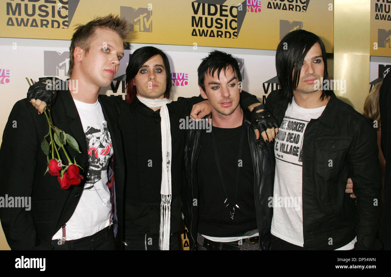 Aug 31, 2006; New York, NY, USA; JARED LETO with his group 30 SECONDS ...