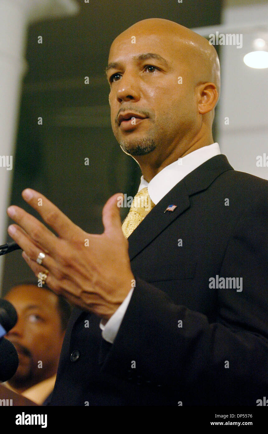 Sep 01, 2006; Manhattan, NY, USA; New Orleans Mayor RAY NAGIN announces ...