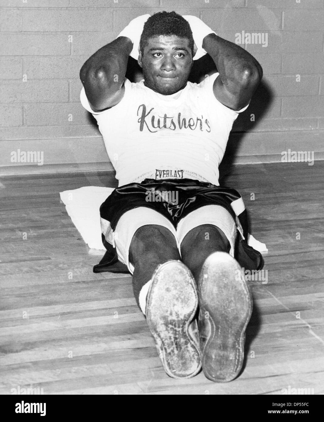 Floyd patterson hi-res stock photography and images - Alamy