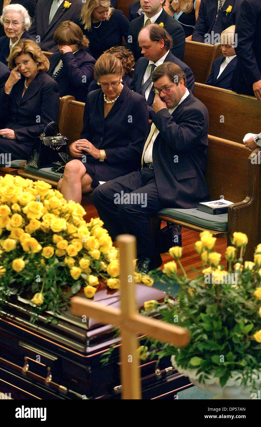 Sep 06, 2006; Austin, TX, USA; Mark Connally wipes a tear from his eye ...