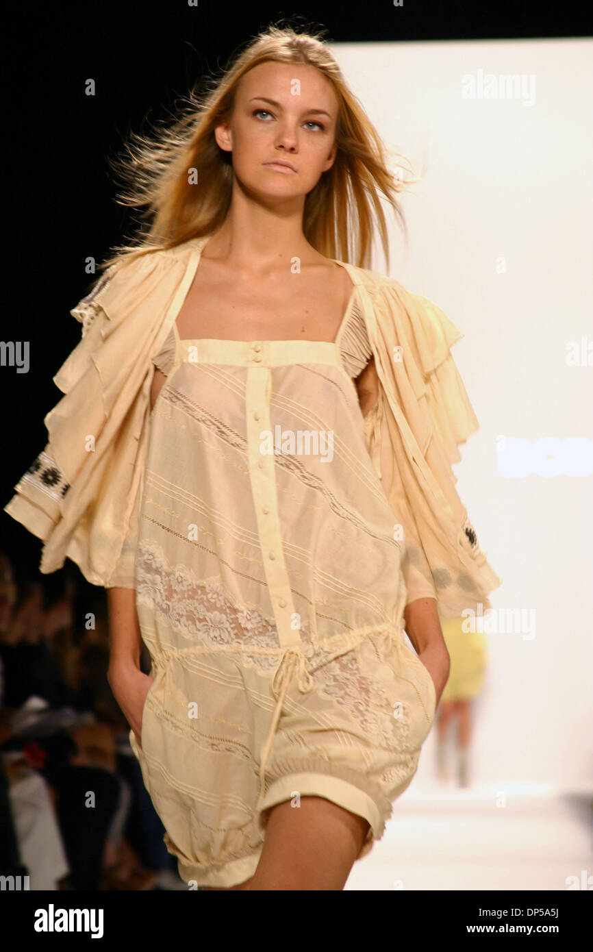 Sep 08, 2006; New York, NY, USA; Model walking on the runway for the ...