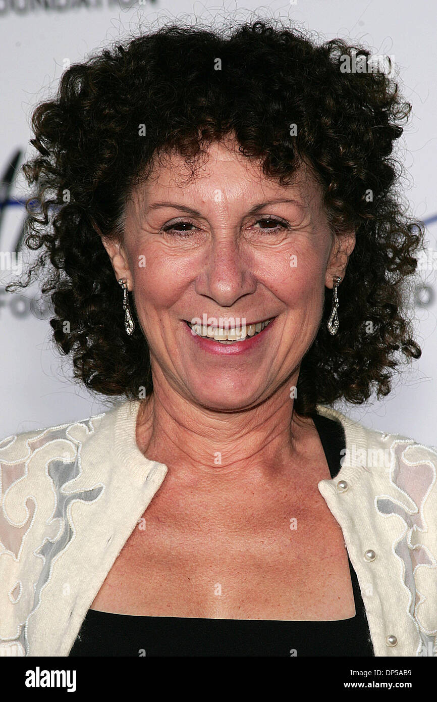 Sep 09, 2006; Beverly Hills, CA, USA; Actress RHEA PERLMAN during ...