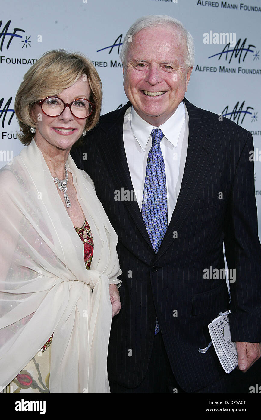 Sep 09, 2006; Beverly Hills, CA, USA; NANCY and RICHARD RIORDAN during ...