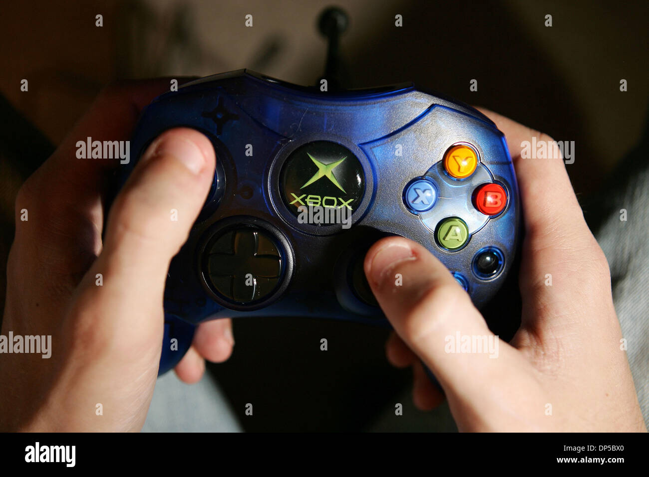 Xbox gaming hi-res stock photography and images - Alamy