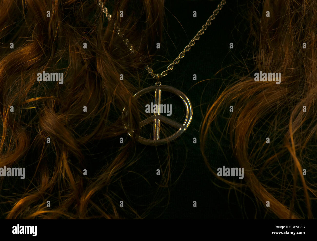 Peace chain hi-res stock photography and images - Alamy