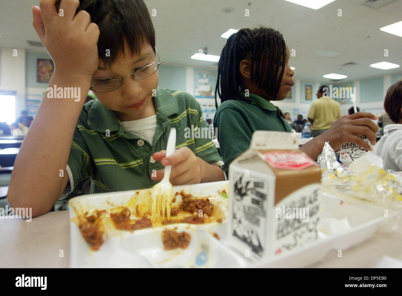 School cafeteria usa not lunch hi-res stock photography and images - Alamy
