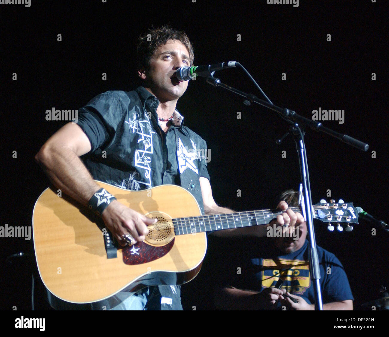 Sep 14, 2006; Fayetteville, NC, USA; Musician STEVE AZAR performs live ...