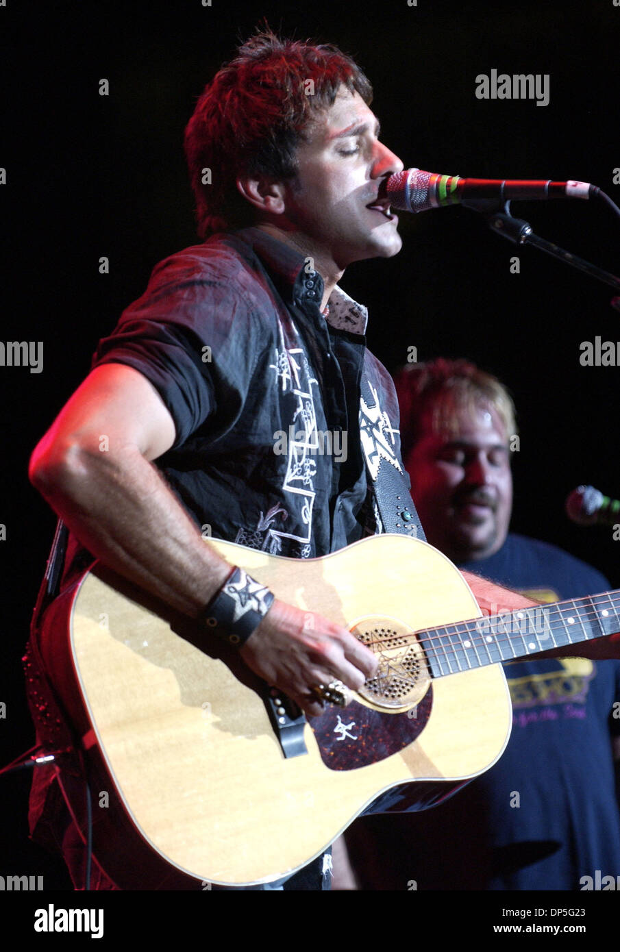 Sep 14, 2006; Fayetteville, NC, USA; Musician STEVE AZAR performs live ...