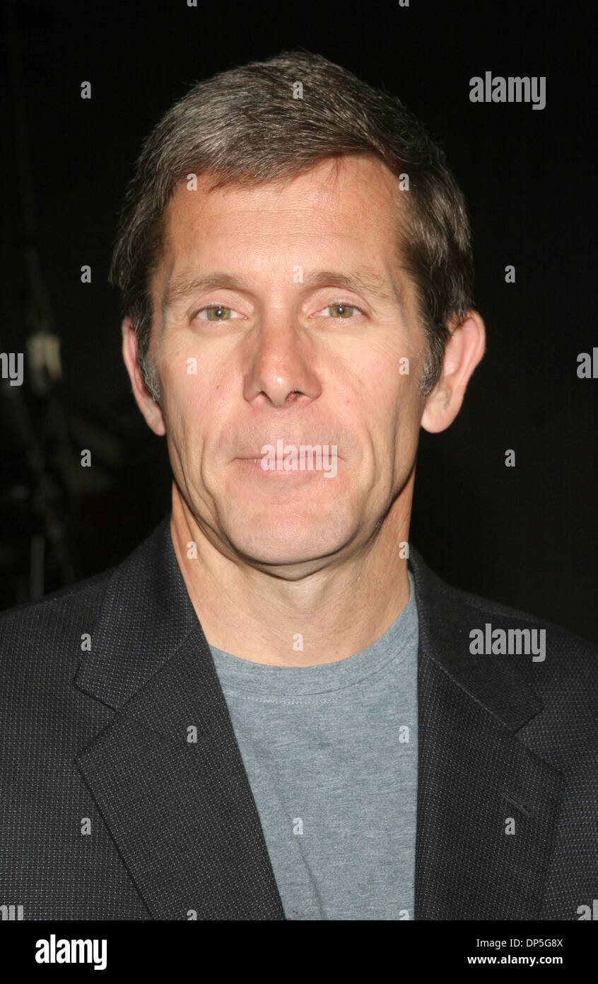 Sep 15, 2006; Los Angeles, CA, USA; Actor GARY COLE arrives at the VIP ...