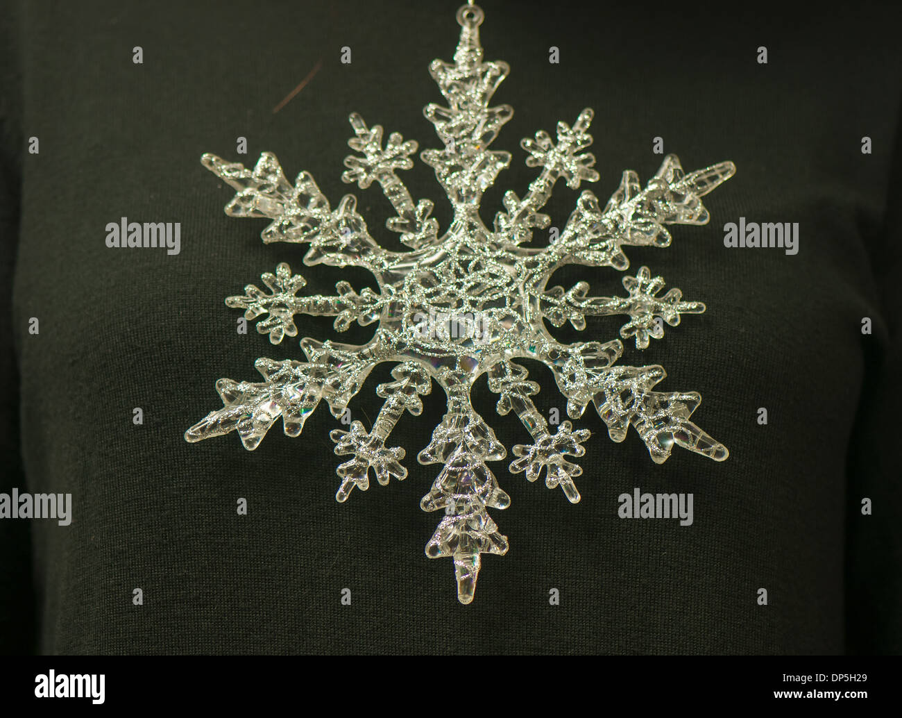 Star with snowflake hi-res stock photography and images - Alamy