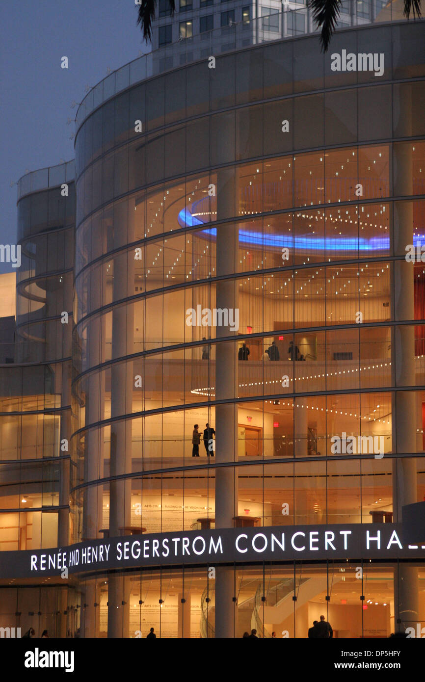 Segerstrom concert hall hi-res stock photography and images - Alamy