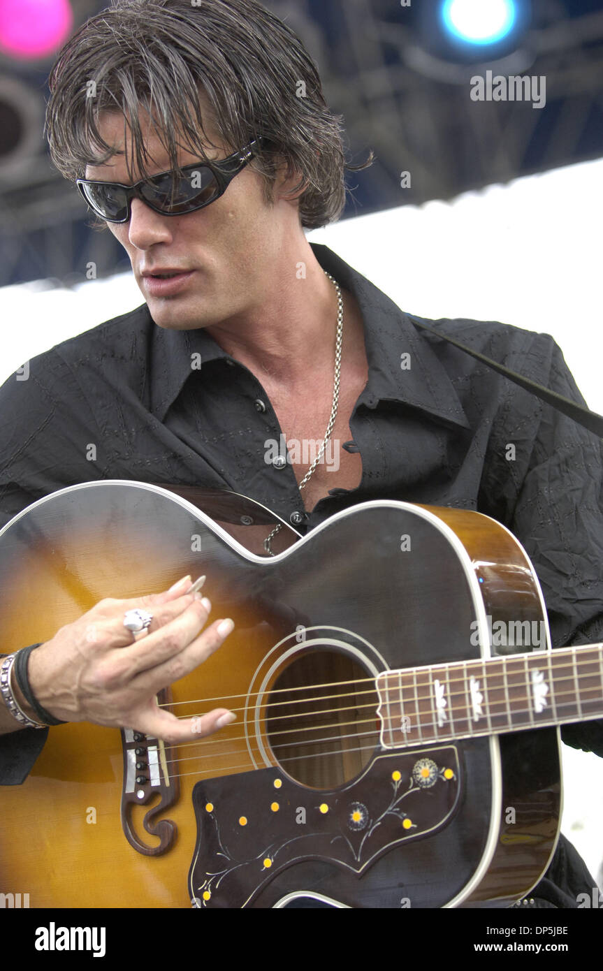 Charlie sexton hi-res stock photography and images - Alamy