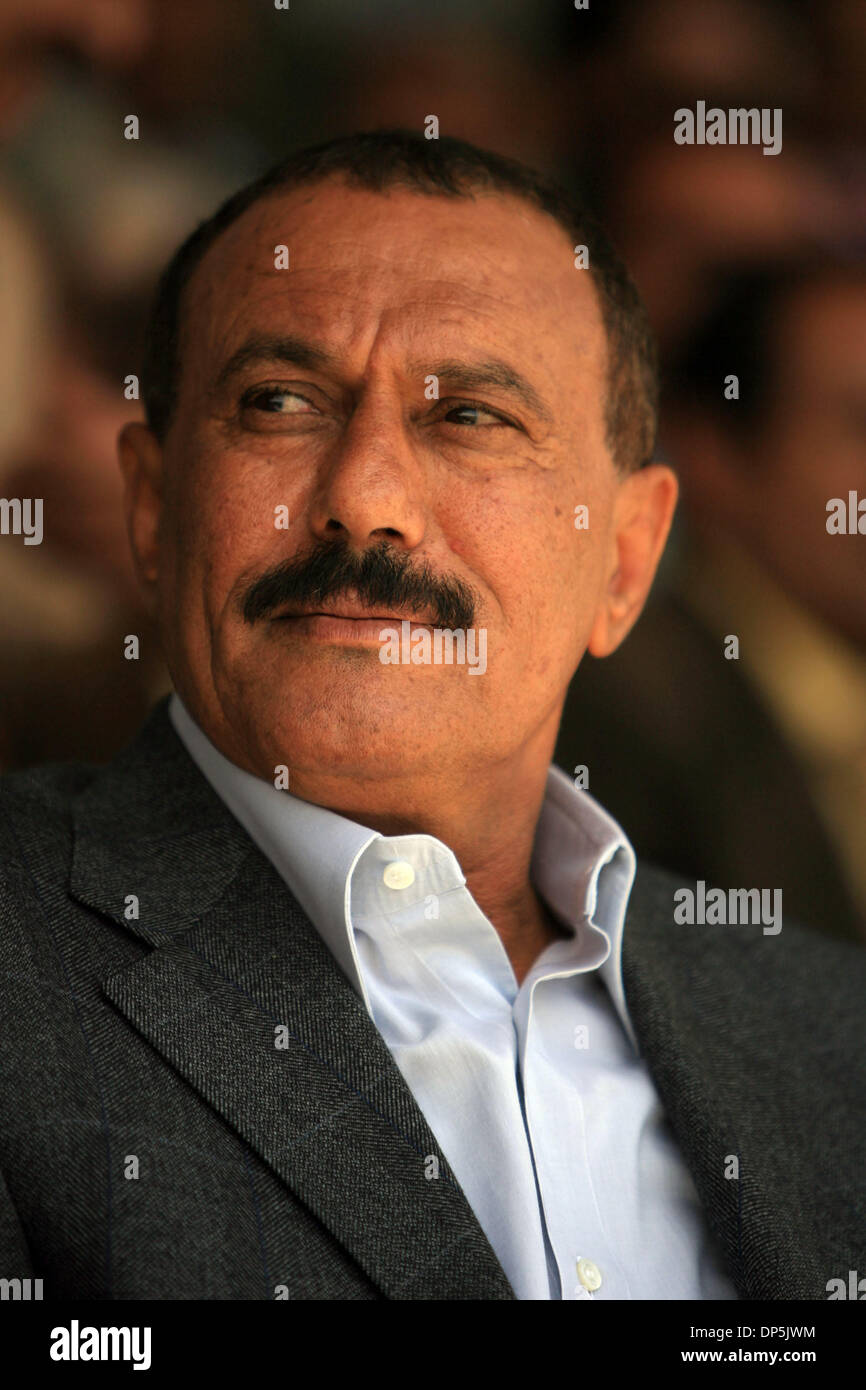 Sep 16, 2006; Dhamar, YEMEN; President Ali Abdullah Saleh waits to ...