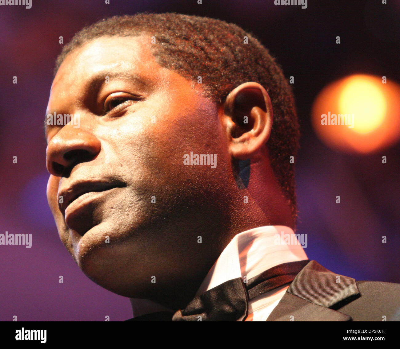 Dennis haysbert 2006 photo credit hi-res stock photography and images ...