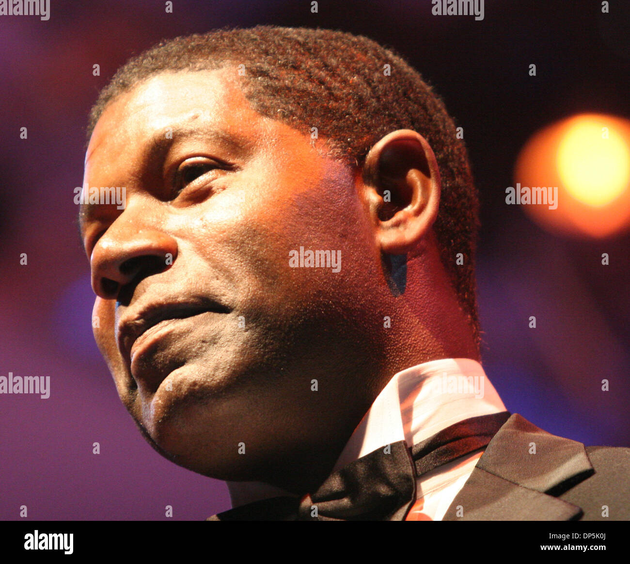 Sep 17, 2006; Temecula, California, USA; DENNIS HAYSBERT receives The ...