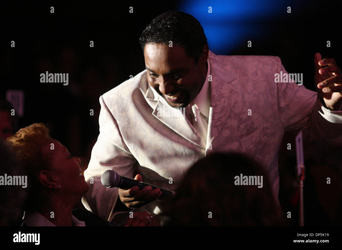 Sep 17, 2006; Temecula, California, USA; TERRY STEELE peforms a tribute ...