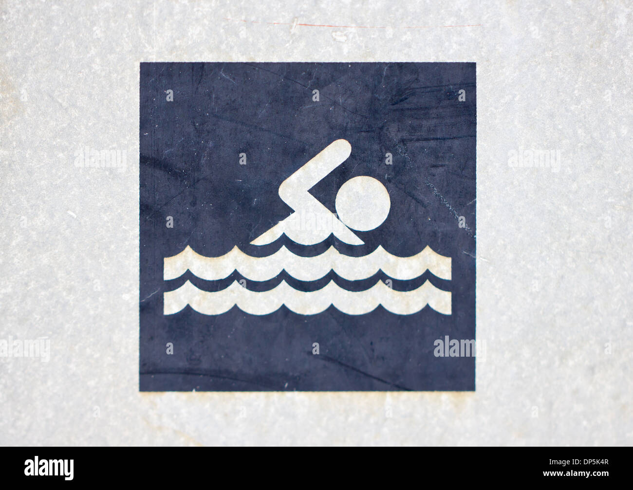 Swimmer symbol hi-res stock photography and images - Alamy