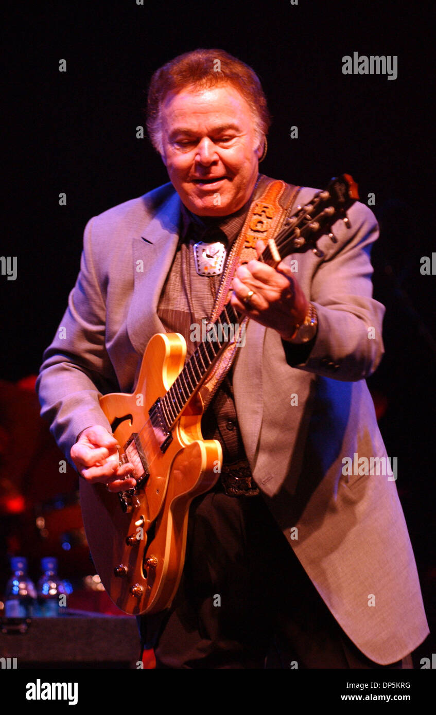 Sep 19, 2006; Supply, NC, USA; Legendary Musician ROY CLARK performs ...
