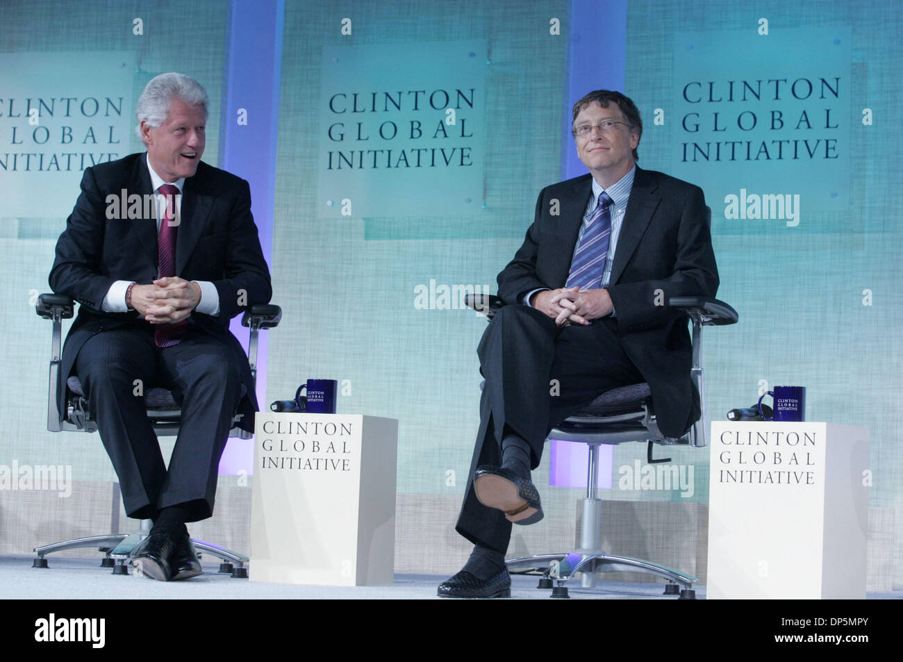 Sep 20, 2006; New York, NY, USA; 42nd President of the United States ...