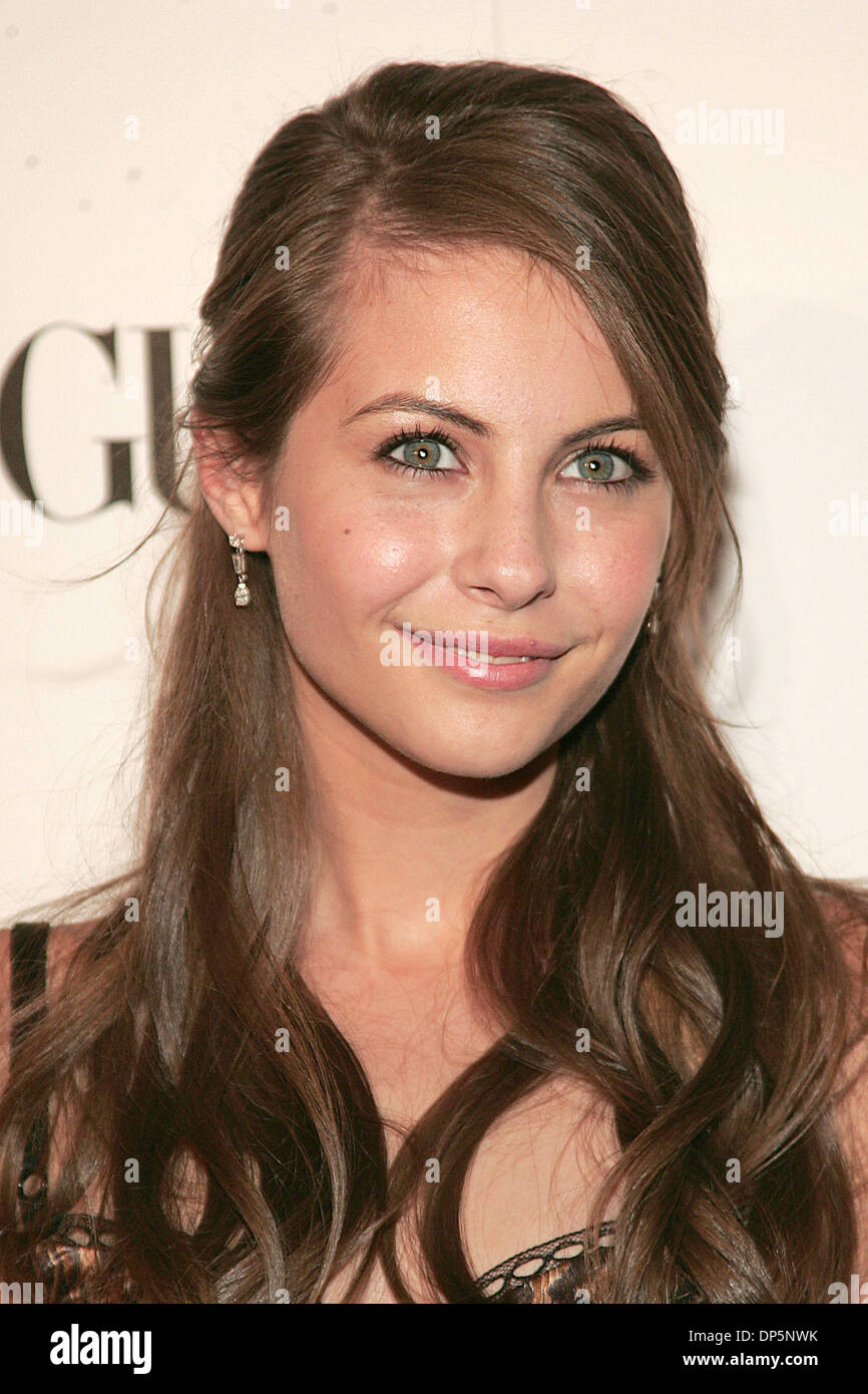 Sep 20, 2006; West Hollywood, CA, USA; Actress WILLA HOLLAND arriving ...