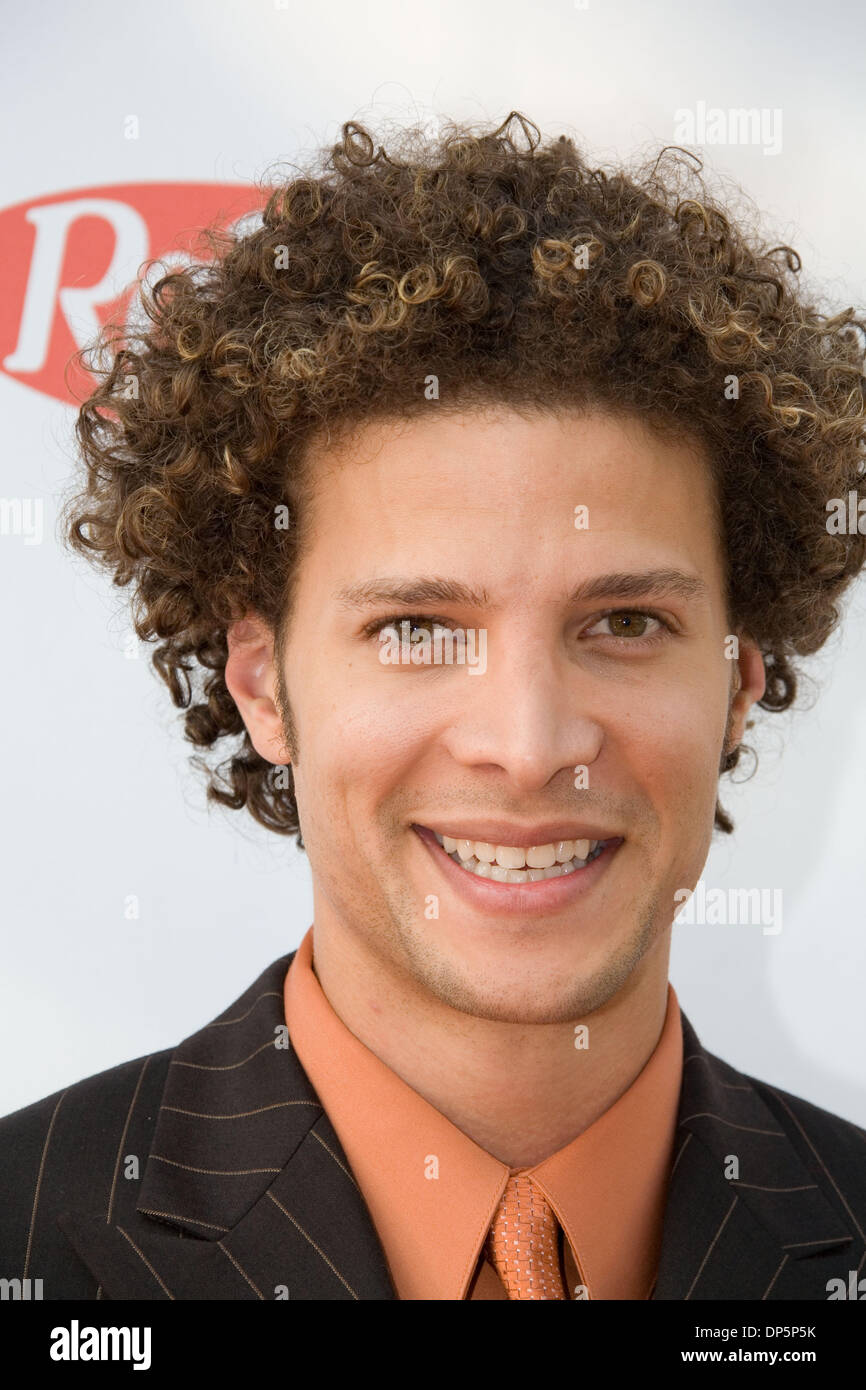 Sep 21, 2006; Hollywood, CA, USA; Singer JUSTIN GUARINI at the Feast of ...