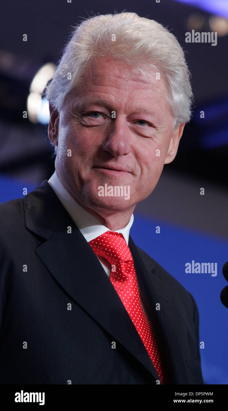 Sep 21, 2006; New York, NY, USA; 42nd President of the United States ...