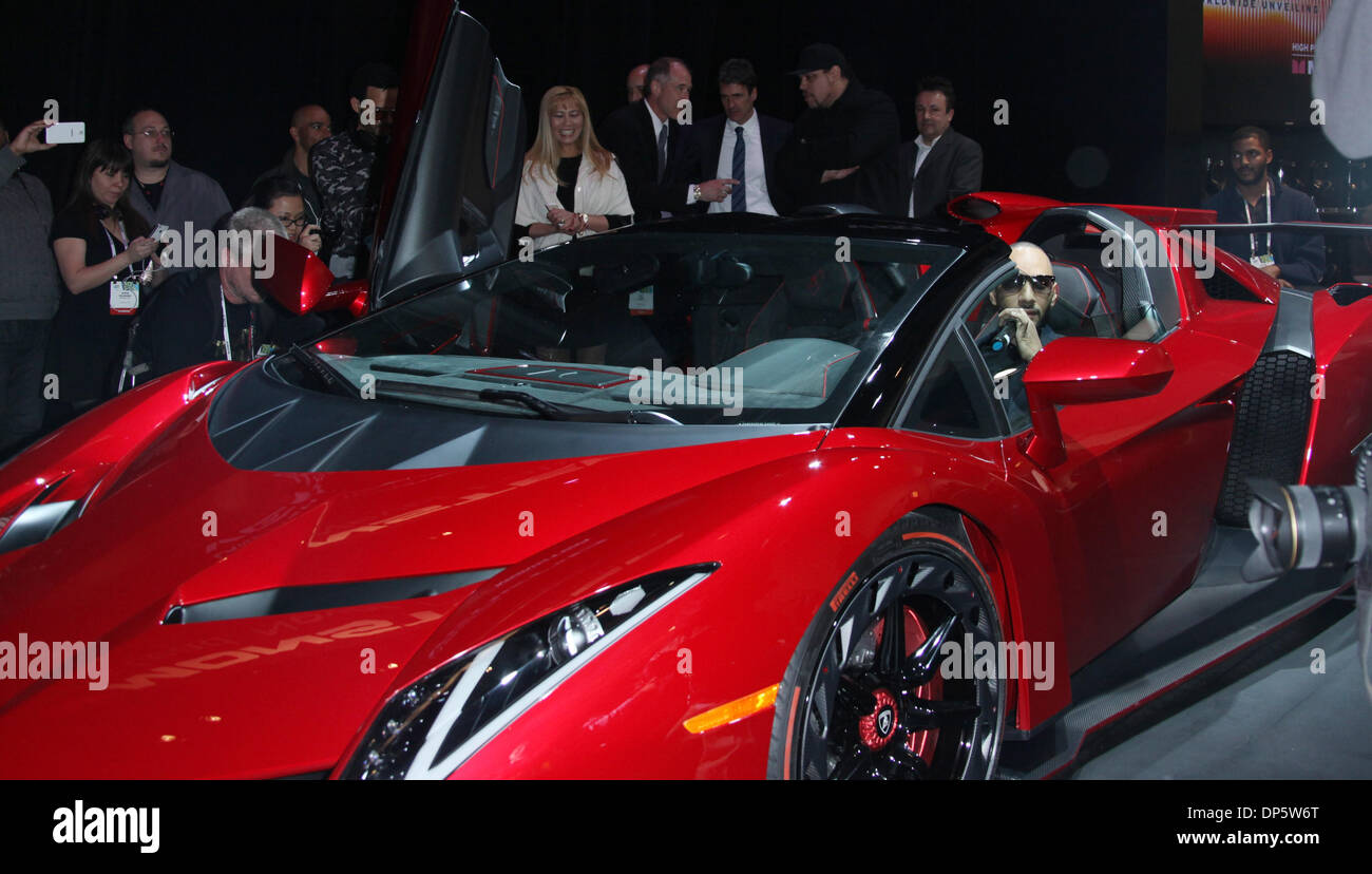 Las Vegas, Nevada, USA. 7th Jan, 2014. DJ Swizz Beatz unveils the ...