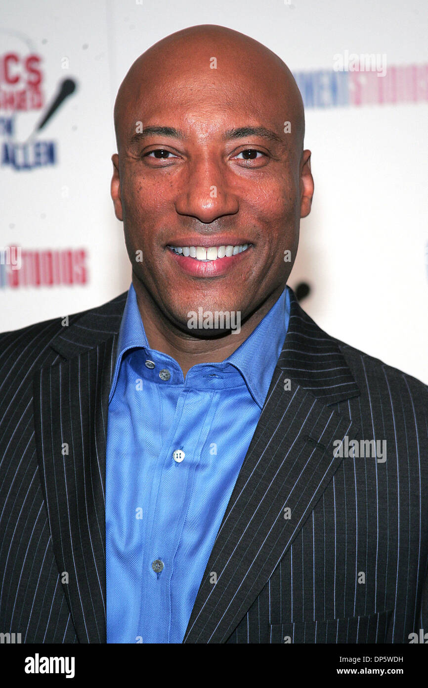Sep 25, 2006; Hollywood, CA, USA; Comedian BYRON ALLEN during arrivals ...