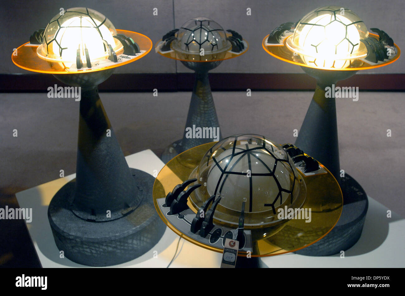 Xindi in star trek hi-res stock photography and images - Alamy