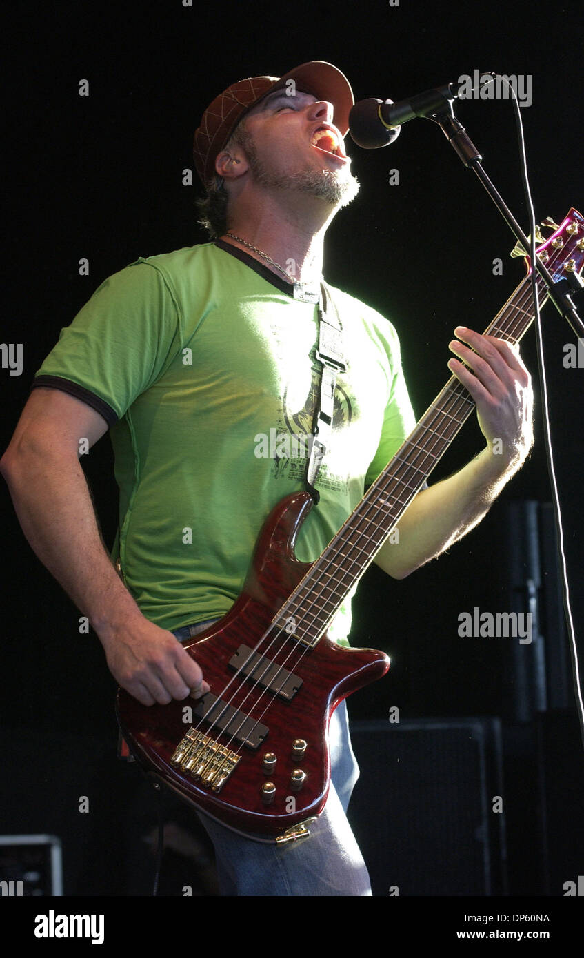 Crossfade hi-res stock photography and images - Alamy