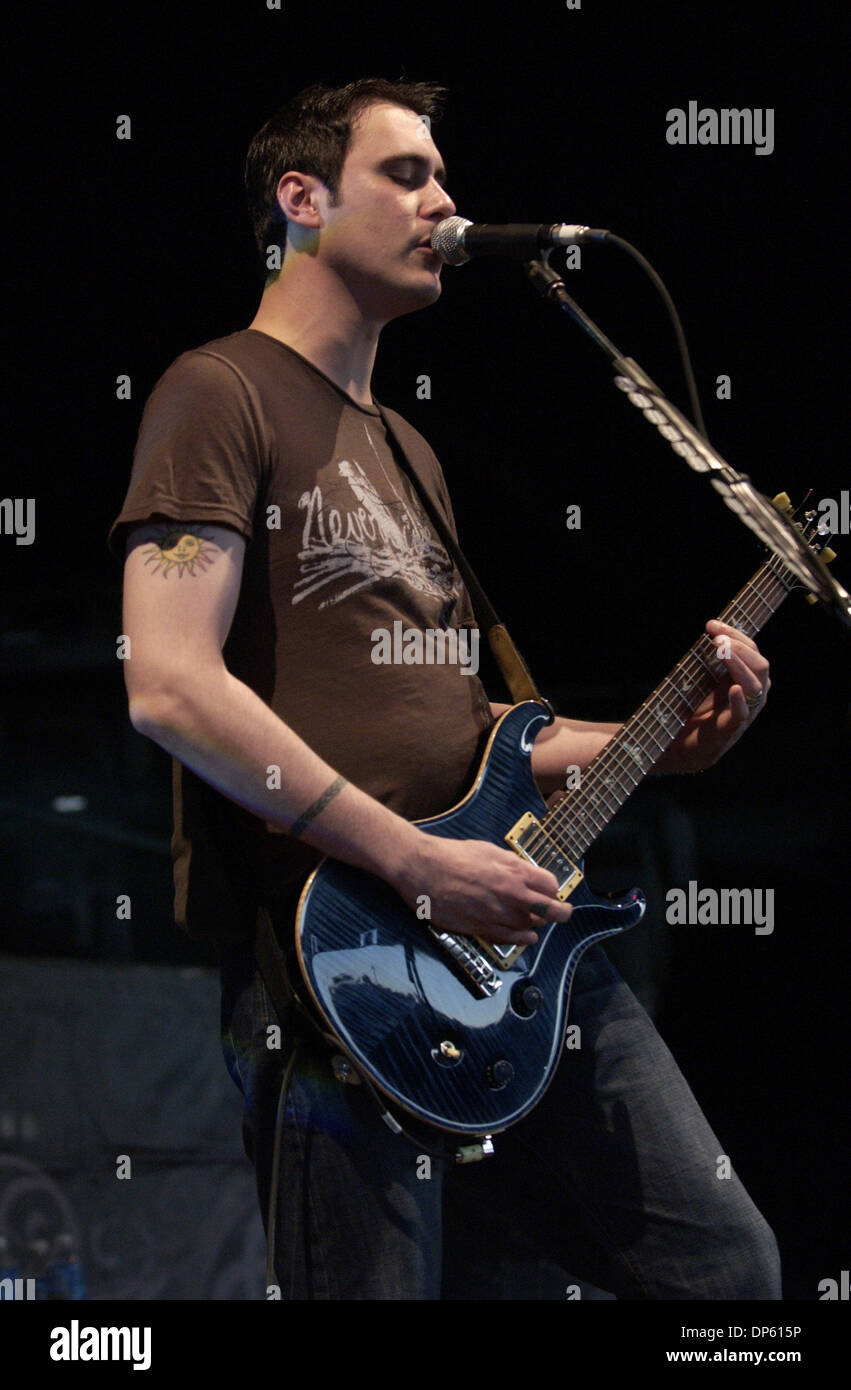 Oct 03, 2006; Raleigh, NC, USA; BREAKING BENJAMIN performs live as ...