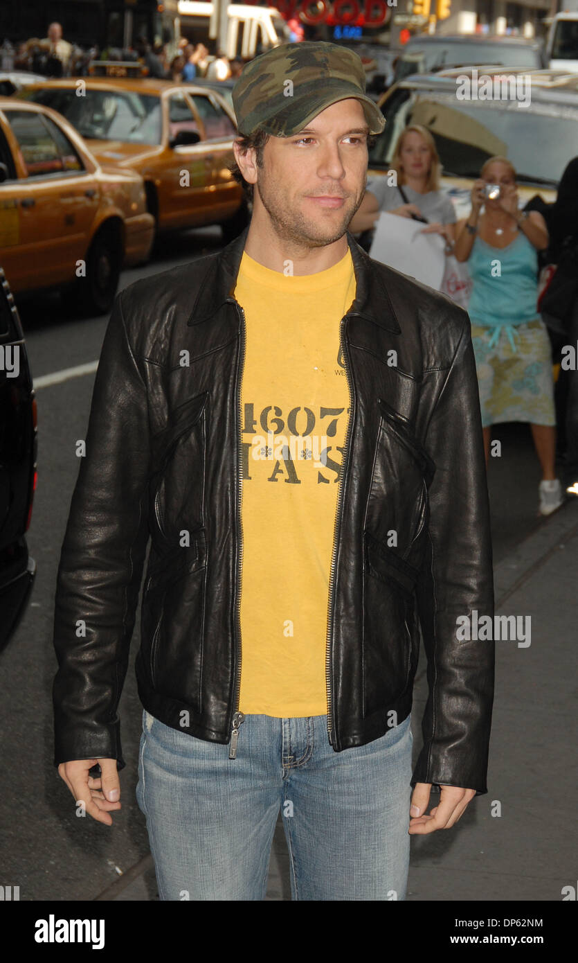 Oct 04, 2006; New York, NY, USA; DANE COOK at MTV studios for his ...