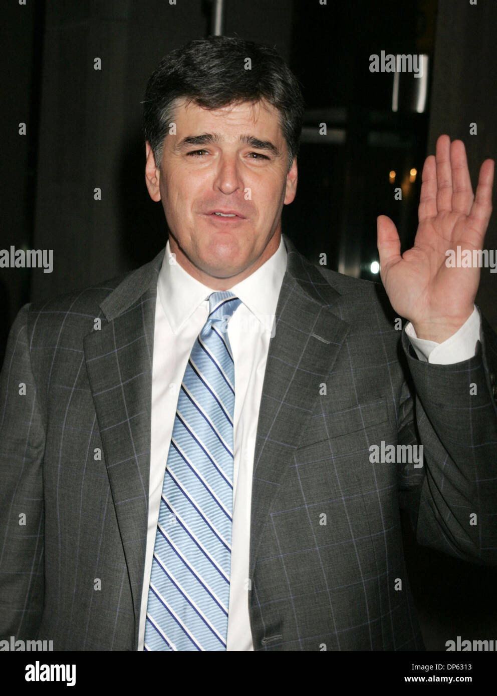 Sean hannity fox news hi-res stock photography and images - Alamy