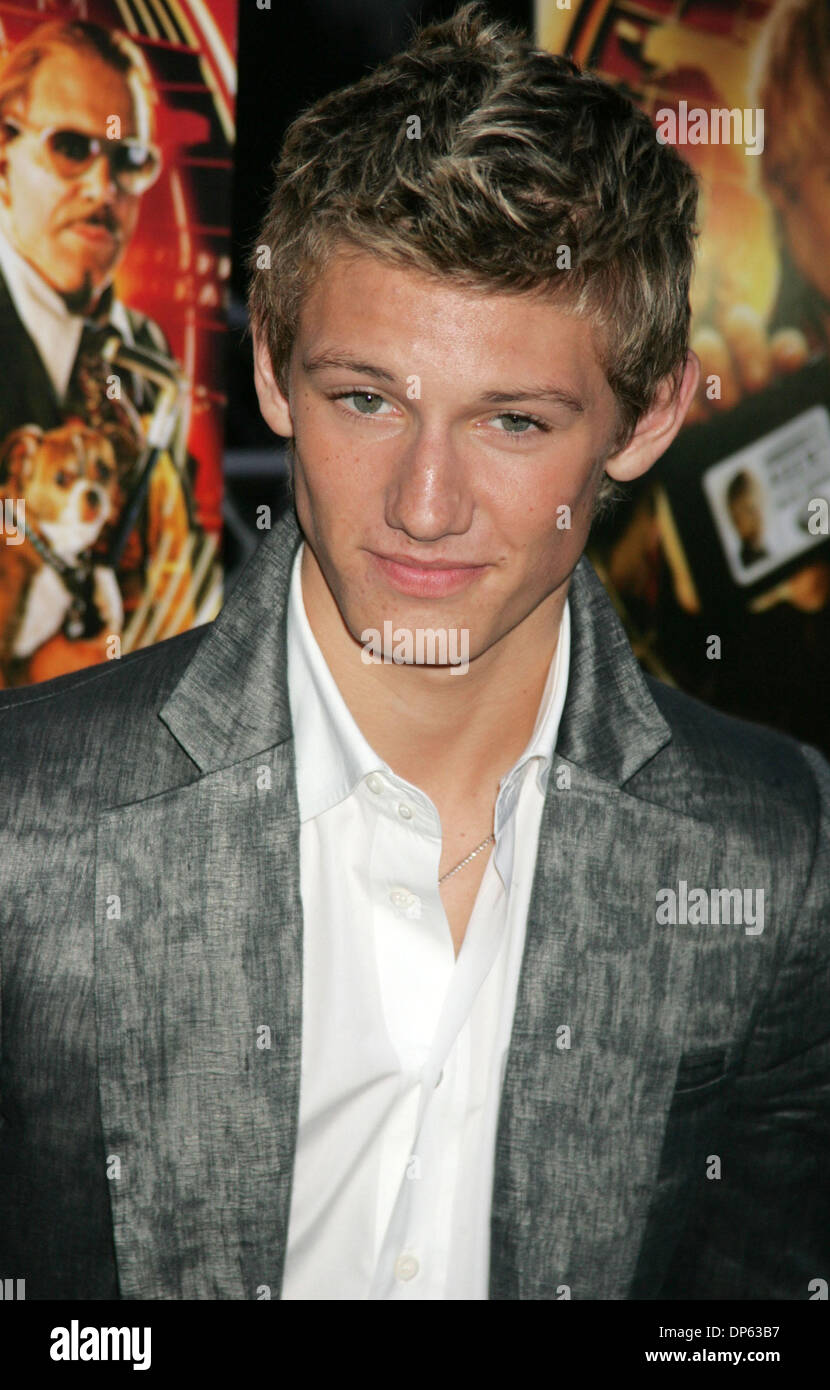 Alex pettyfer stormbreaker 2006 hi-res stock photography and images - Alamy